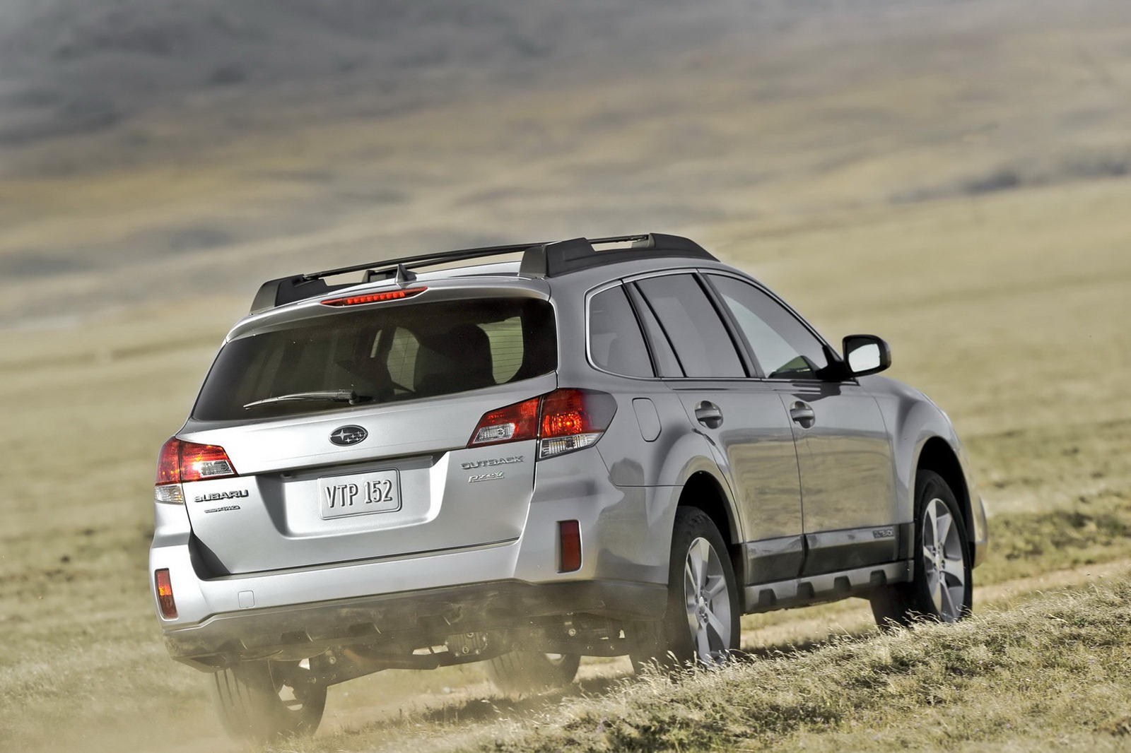 Subaru Outback Facelift 2012 - Subaru - Autopareri